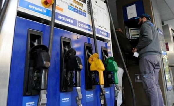 YPF volvió a subir el precio de la nafta, ¿de cuánto es el aumento? | Punto Biz